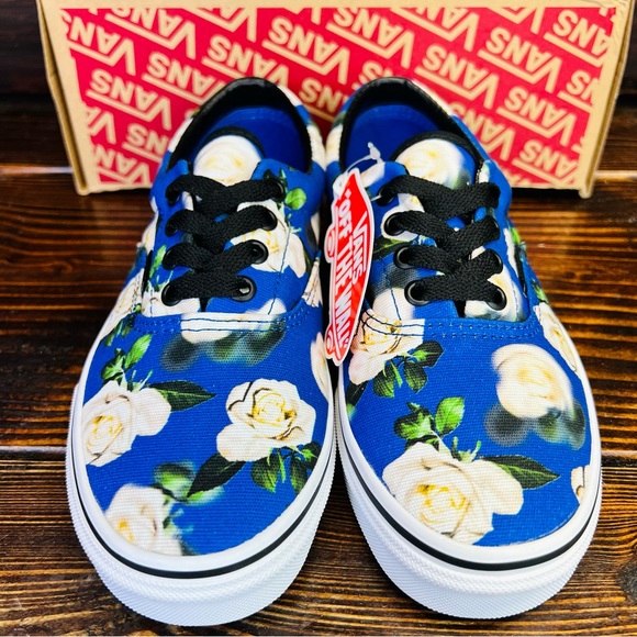 Vans | Shoes | Nwt Vans Romantic Floral Low Top Sneakershoes | Poshmark